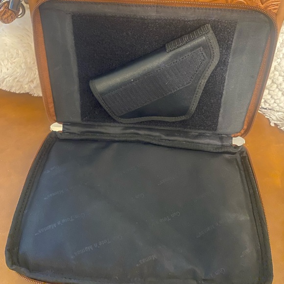 Bags | Gun Toten Mamas Concealed Carry Leather Cowhide Purse | Poshmark